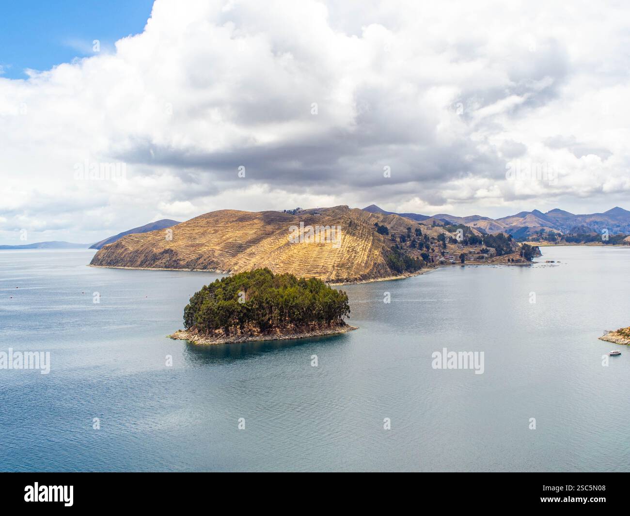 Wonderful view of Titikaka Lake from Sun Island Bolivia Stock Photo - Alamy