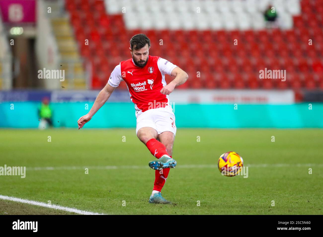 AESSEAL New York Stadium, Rotherham, England - 4th February 2025 Joe ...