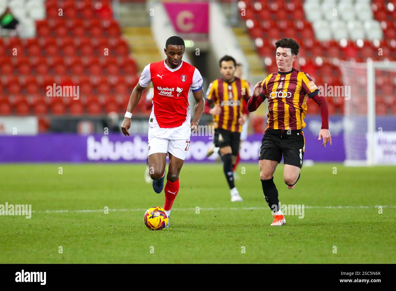 AESSEAL New York Stadium, Rotherham, England - 4th February 2025 Hakeem ...