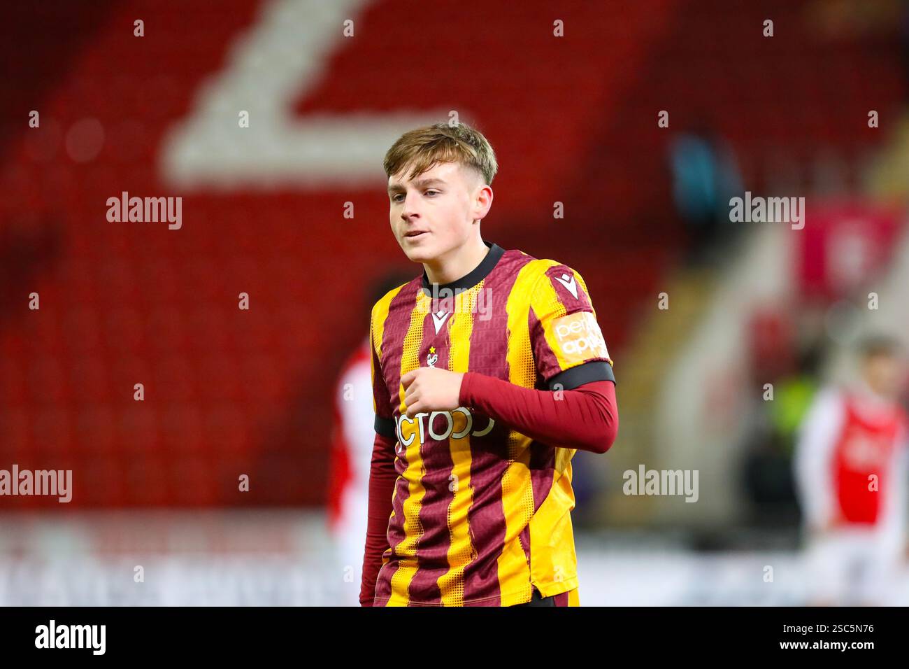 AESSEAL New York Stadium, Rotherham, England - 4th February 2025 Bobby ...