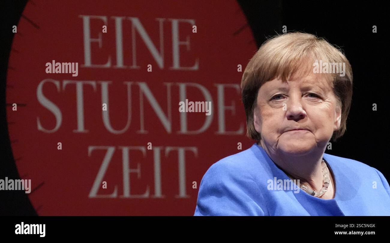 Hamburg, Germany. 05th Feb, 2025. Former Chancellor Angela Merkel (CDU ...