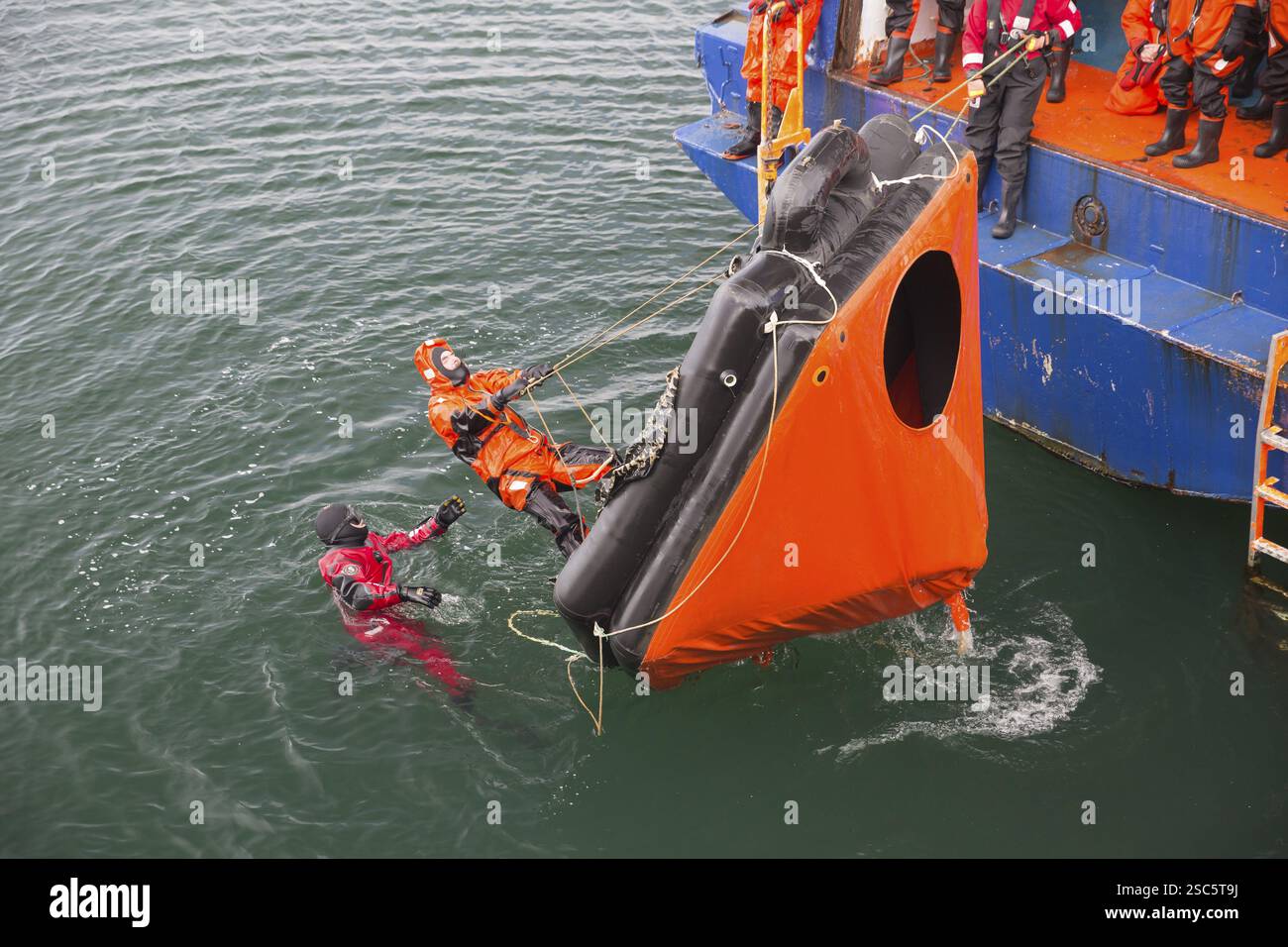 SlysavarnarfelagiÃ° Landsbjoerg, Icelandic Association for Search and Rescue (ICE-SAR, rescue ...