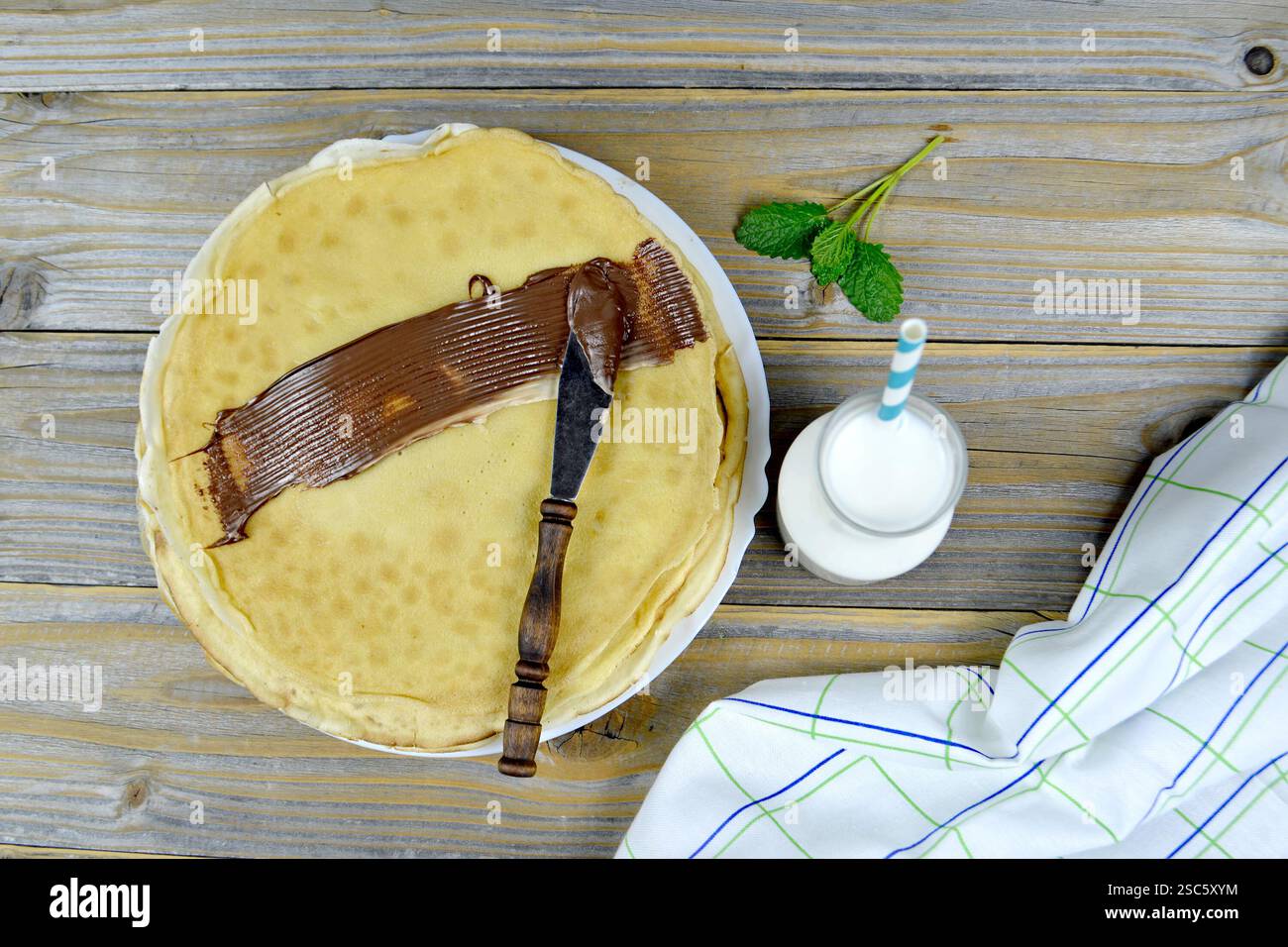 Milk hazelnut spread hi-res stock photography and images - Alamy