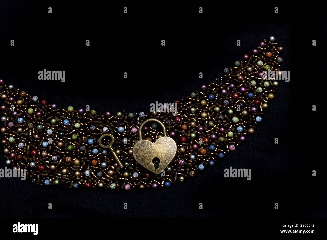 Heart shaped lock and key on an abstract background Stock Photo - Alamy