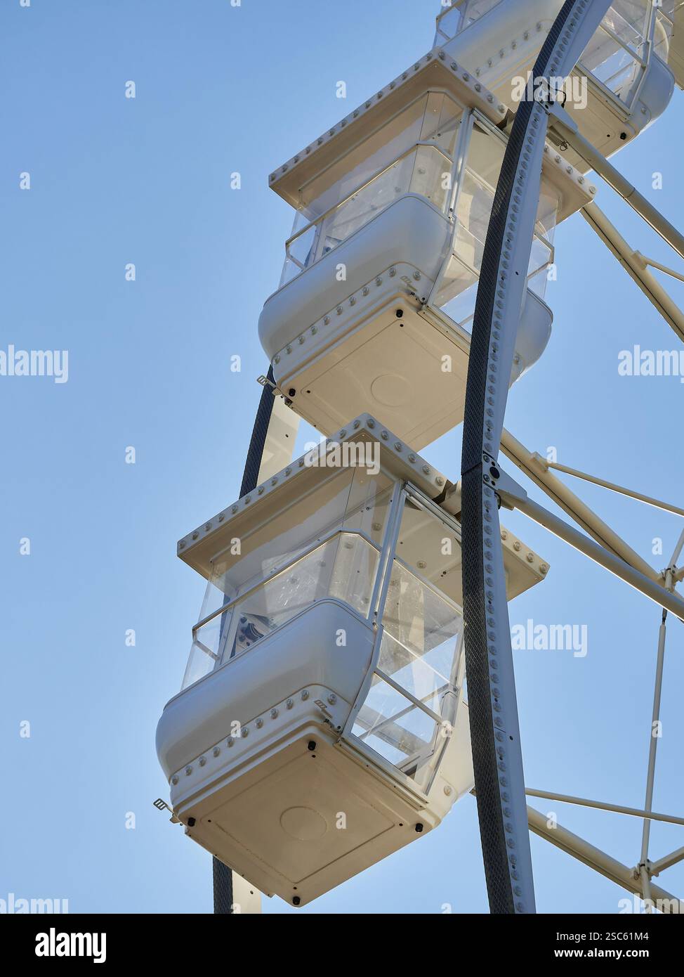 A picture of a detail of a panoramic wheel Stock Photo - Alamy