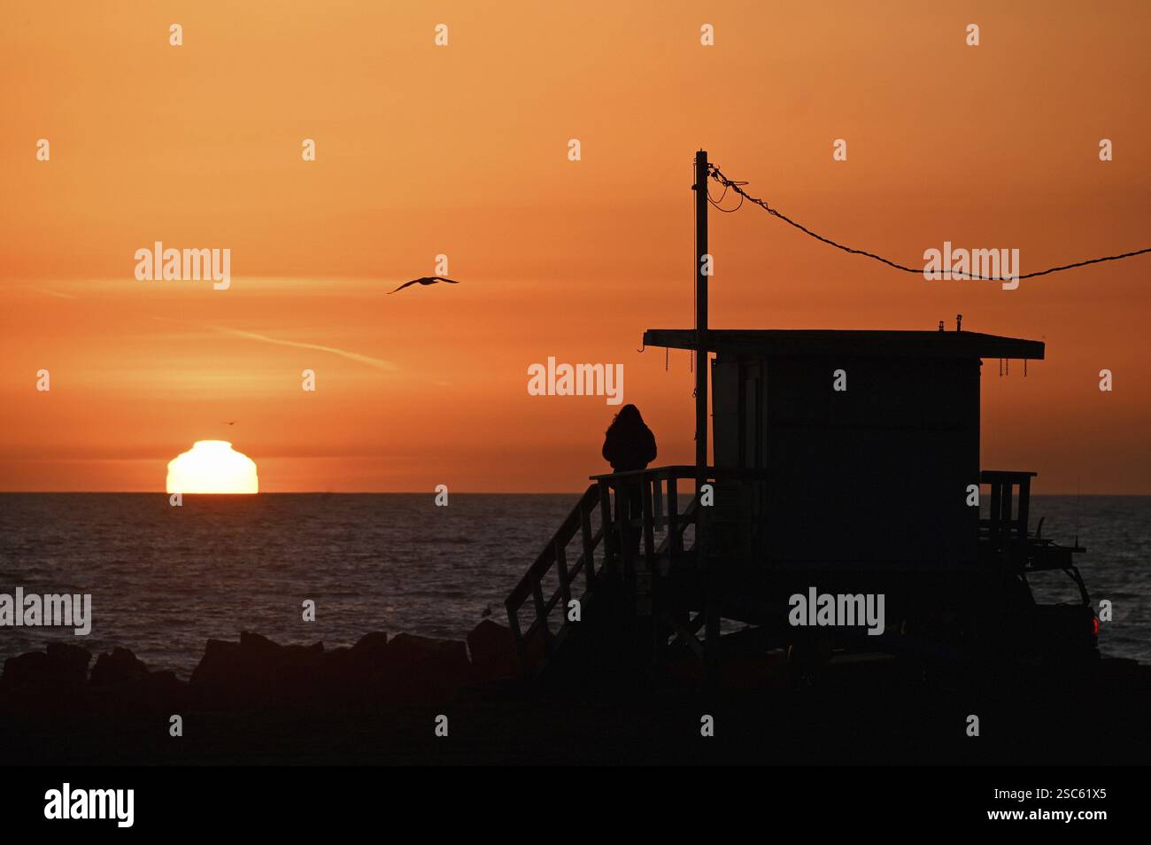 Lifeguard post venice beach hi-res stock photography and images - Alamy