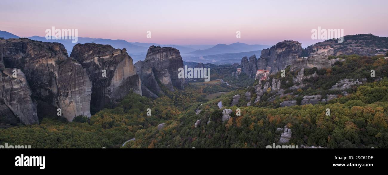 Rock formations meteora greece hi-res stock photography and images - Alamy