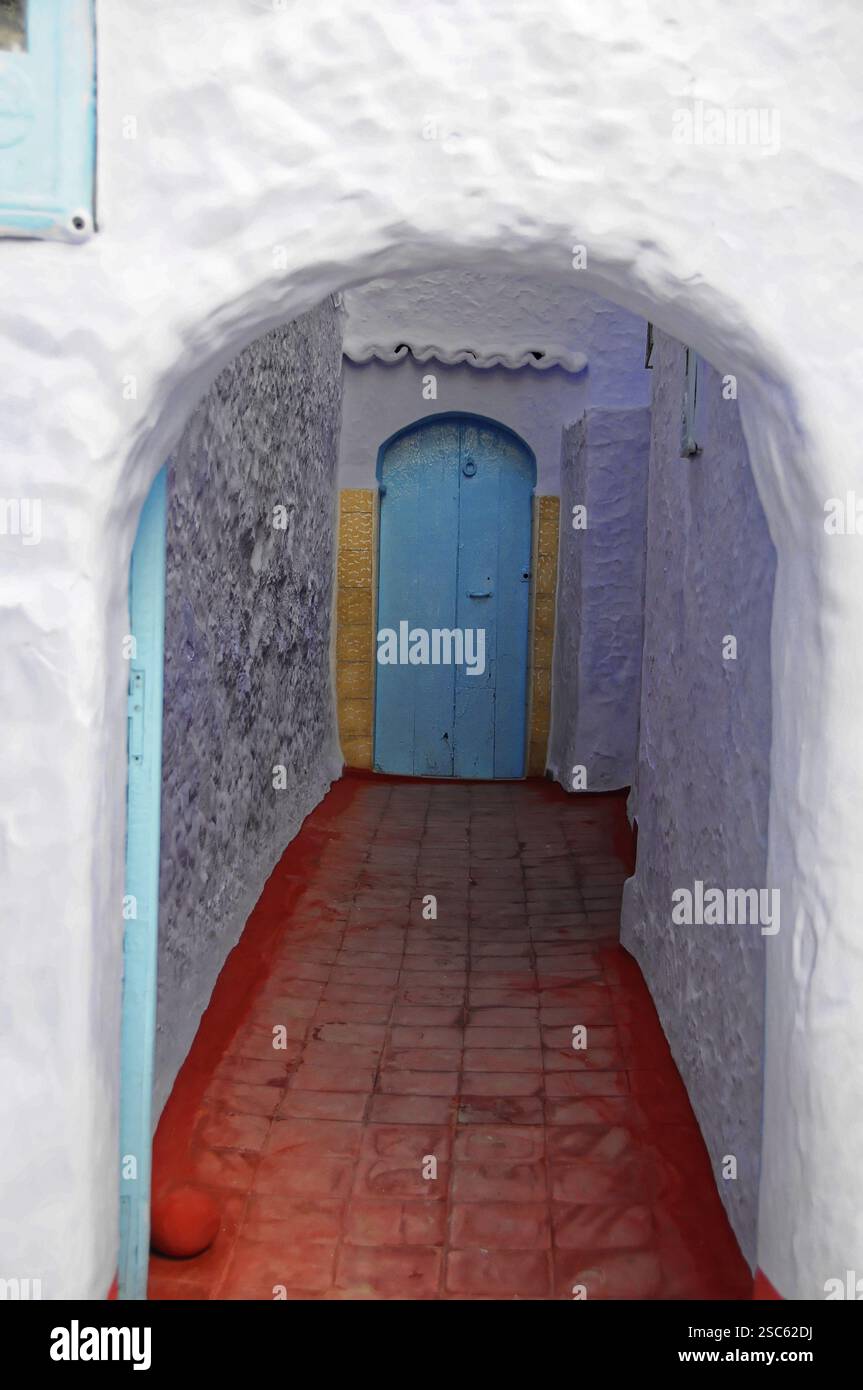 Open air arched passageway hi-res stock photography and images - Alamy