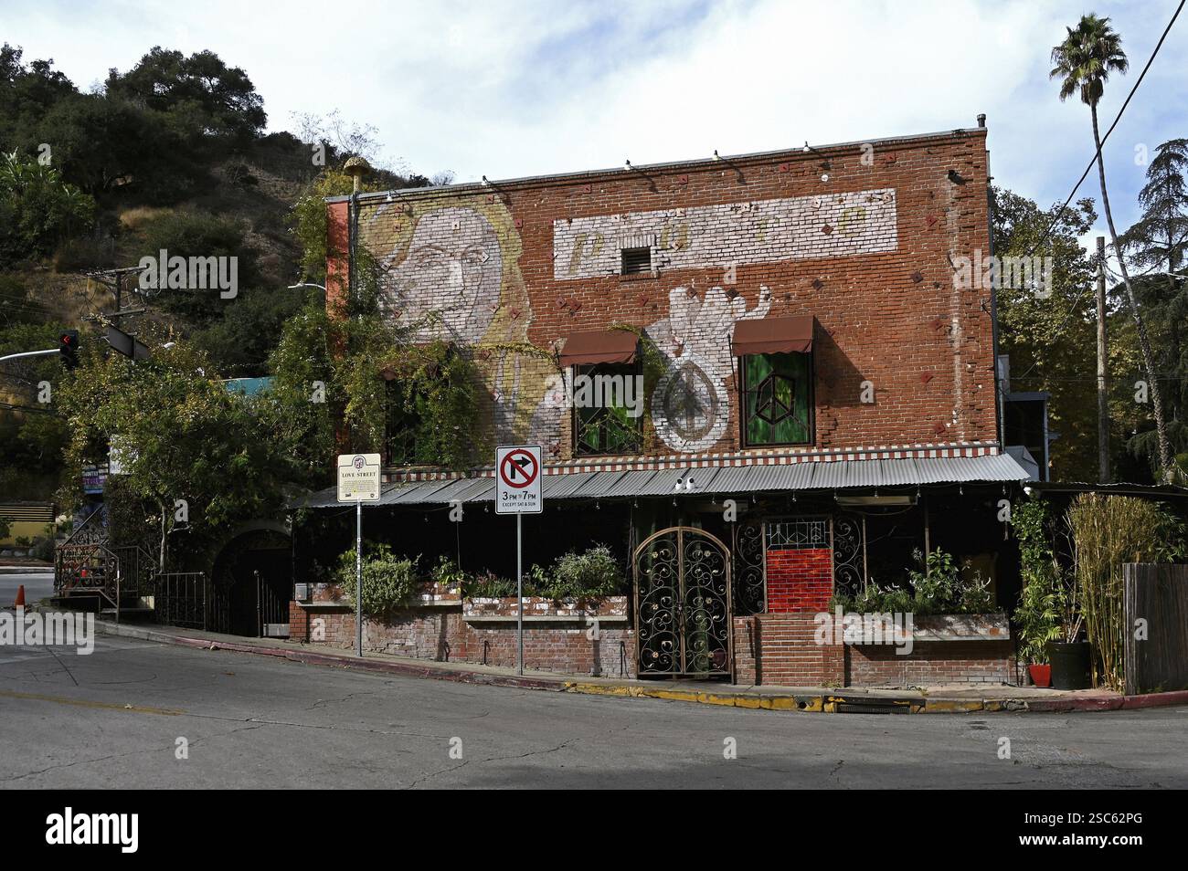 Canyon Country Store in Laurel Canyon, Los Angeles, California, USA ...