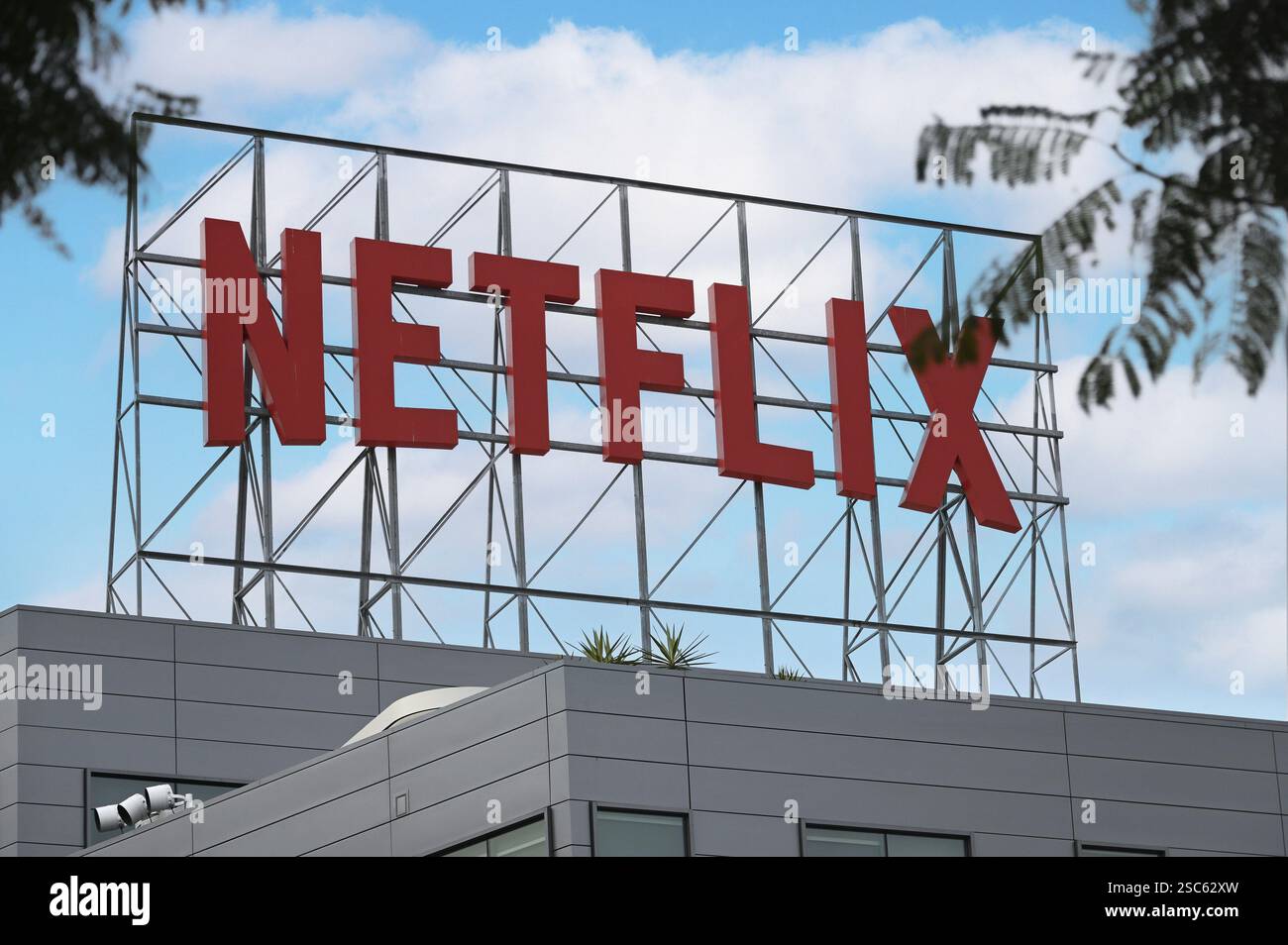 Los angeles street services hi-res stock photography and images - Alamy