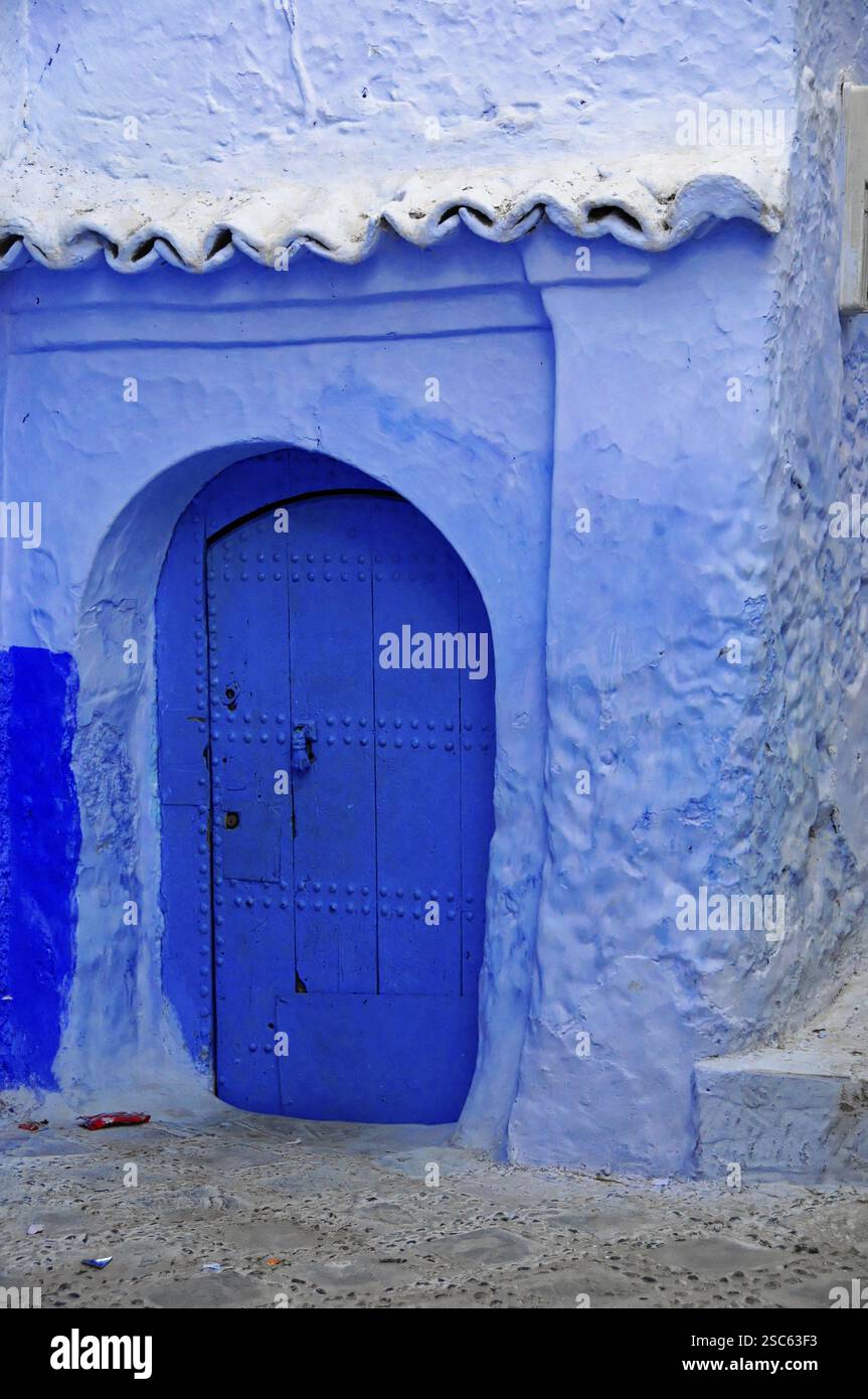 Chefchaouen, Rif Mountains, Morocco, door in an arched entrance made of ...