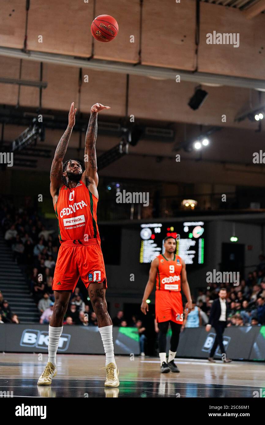 Dj Stewart (Cedevita Olimpija Ljubljana, #00) beim Freiwurf, GER ...