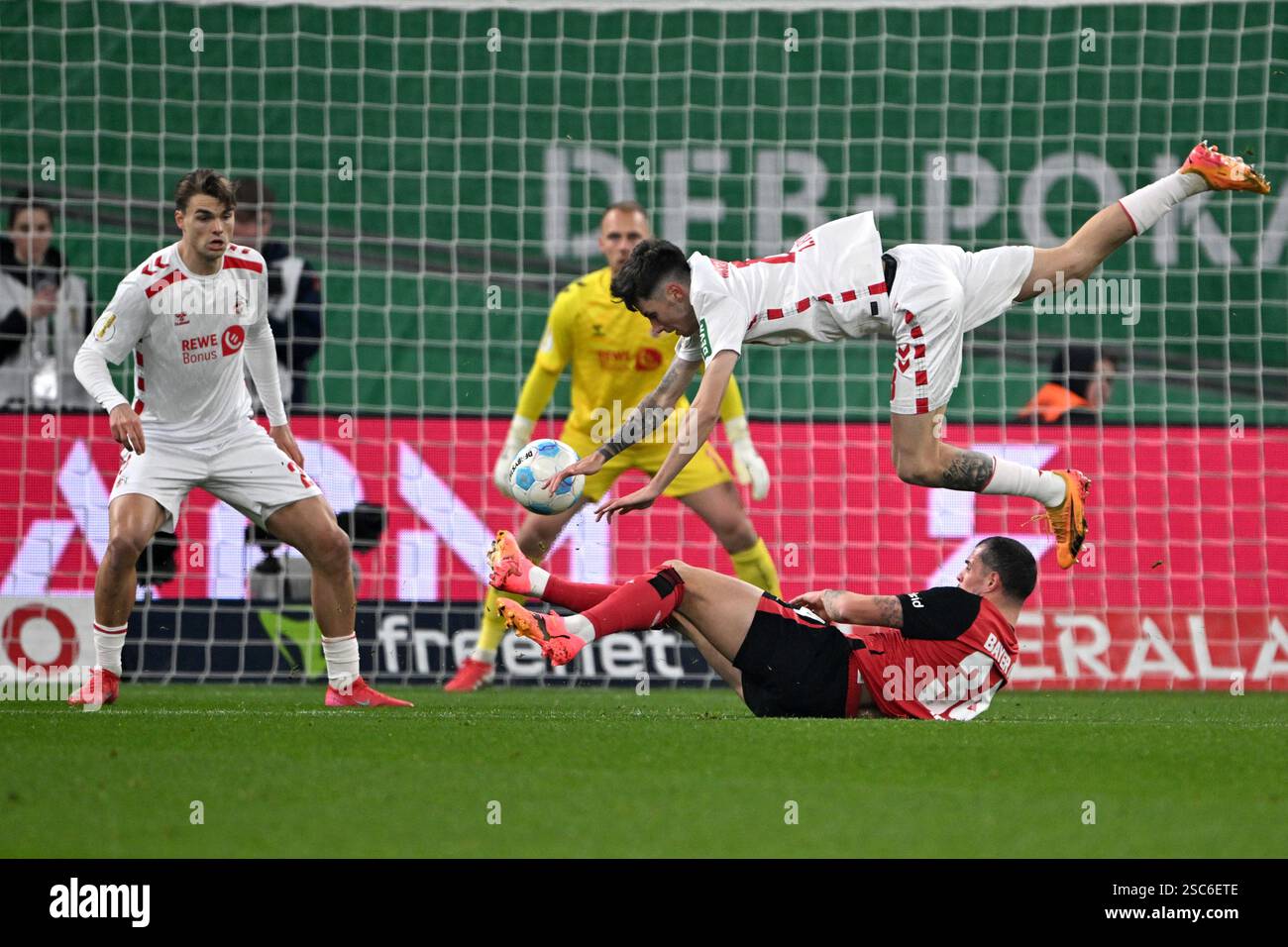 Leverkusen, Germany. 05th Feb, 2025. Soccer, DFB Cup, Bayer 04 ...