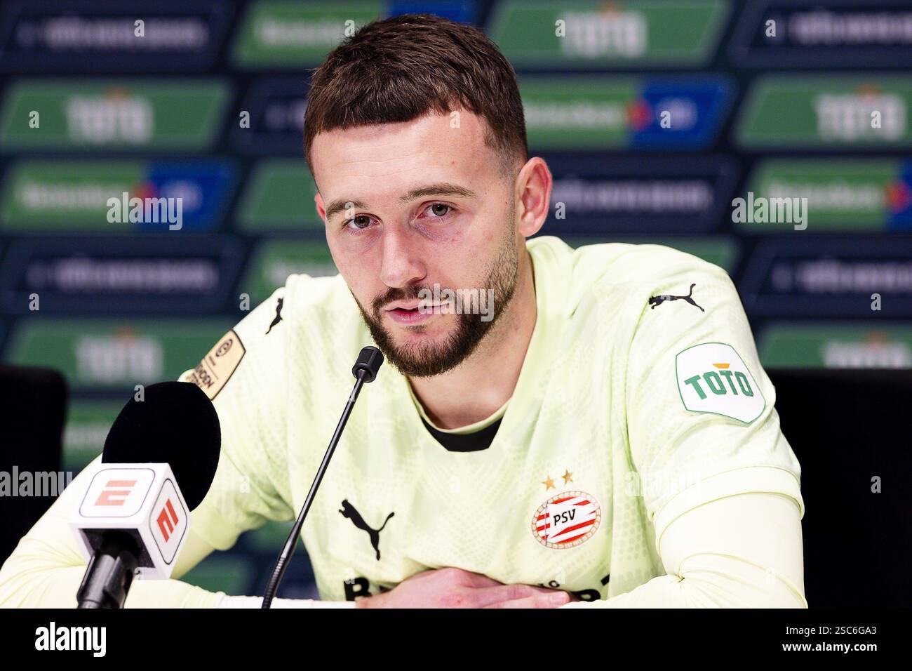 Eindhoven, Netherlands. 05th Feb, 2025. EINDHOVEN, 05-02-2025, Philips Stadium, football, KNVB ...