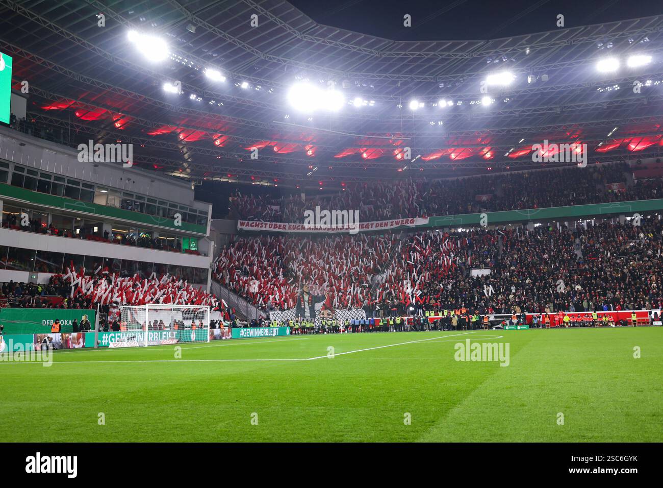Leverkusen, Deutschland. 05th Feb, 2025. 05.02.2025, Viertelfinale im DFB-Pokal zwischen Bayer ...