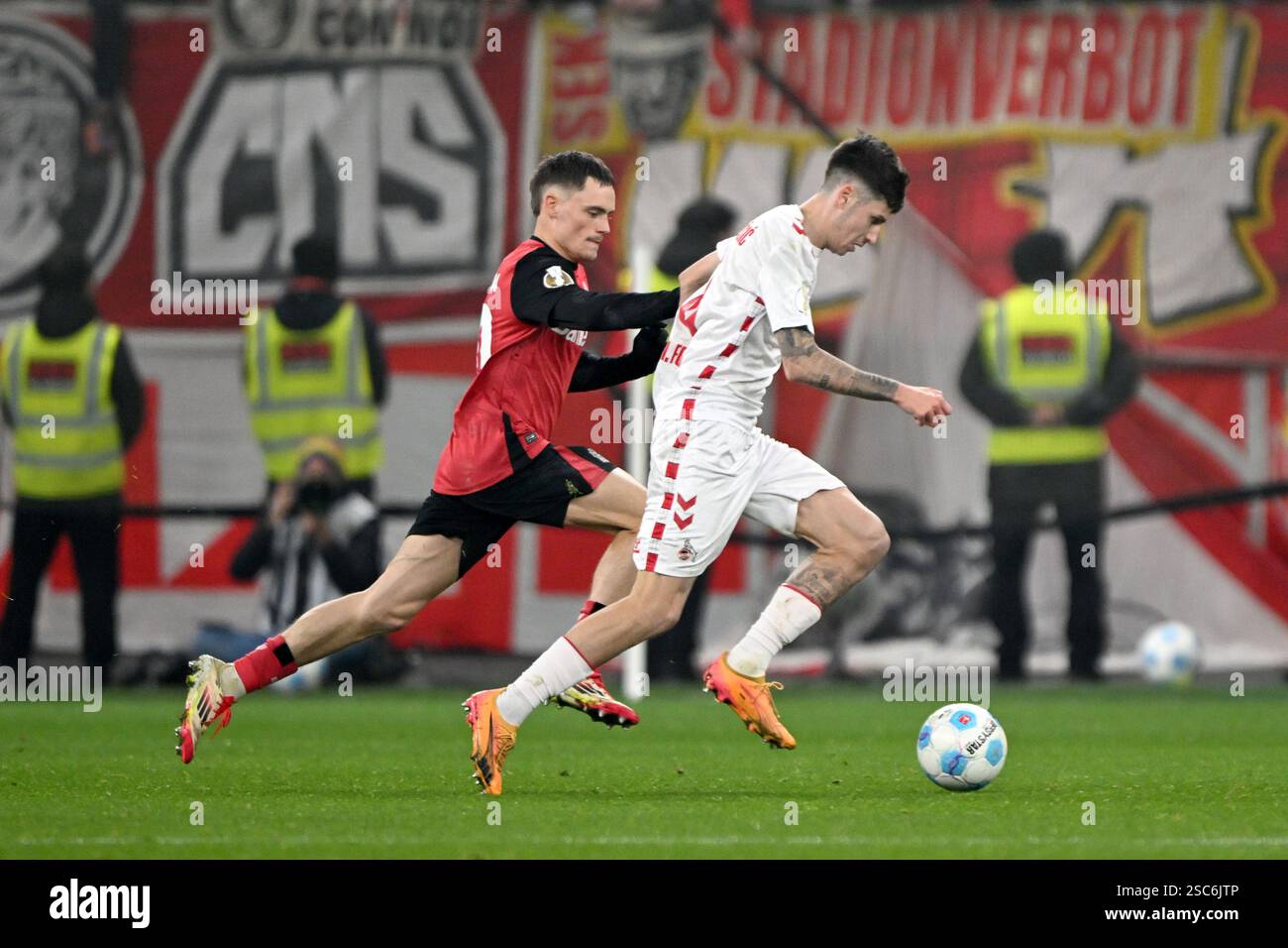Leverkusen, Germany. 05th Feb, 2025. Soccer, DFB Cup, Bayer 04 ...