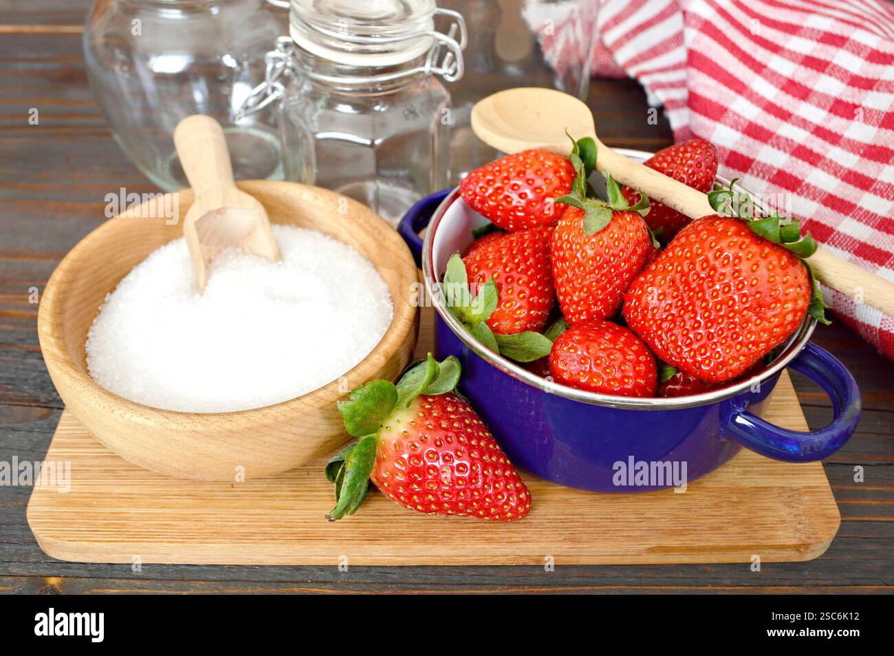 Making strawberry jam Stock Photo - Alamy