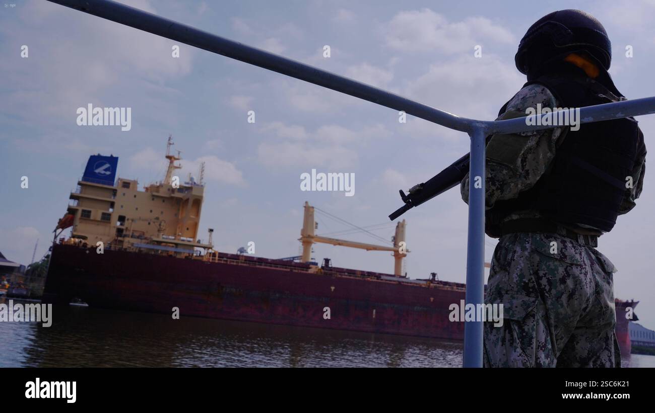 GYE PORT CONTROL Guayaquil, Wednesday, February 05, 2025 Following ...