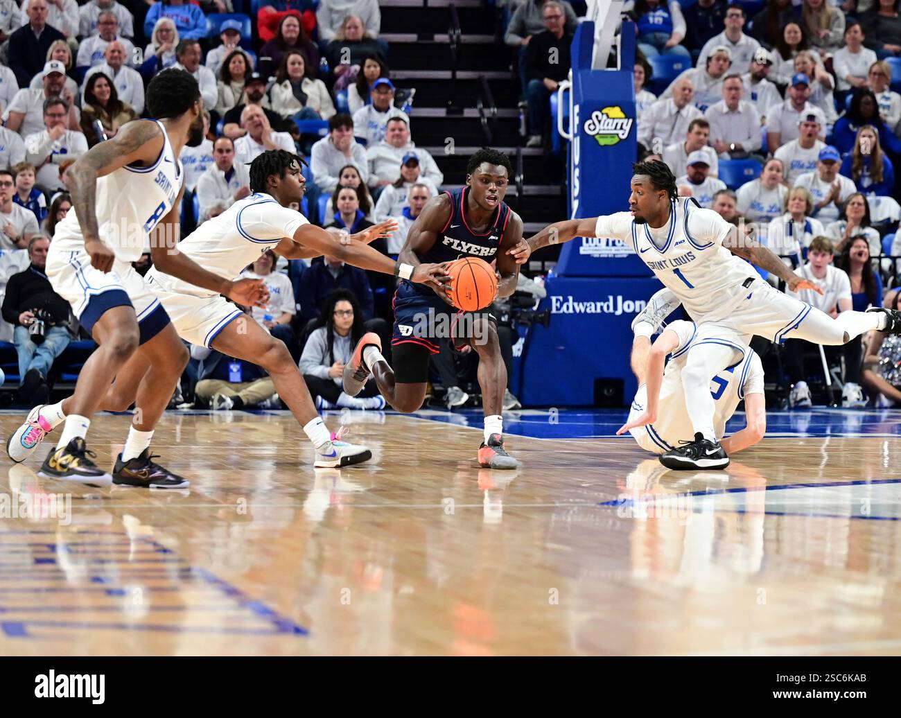 ST. LOUIS, MO - JANUARY 31: Dayton guard Posh Alexander (5) controls ...