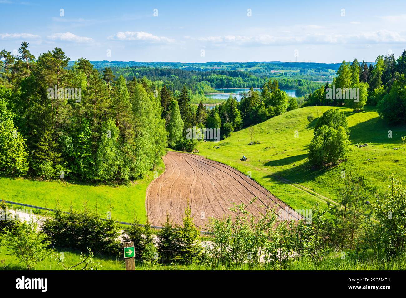 View og green fields and hills from observation point "Na Ozie" in ...