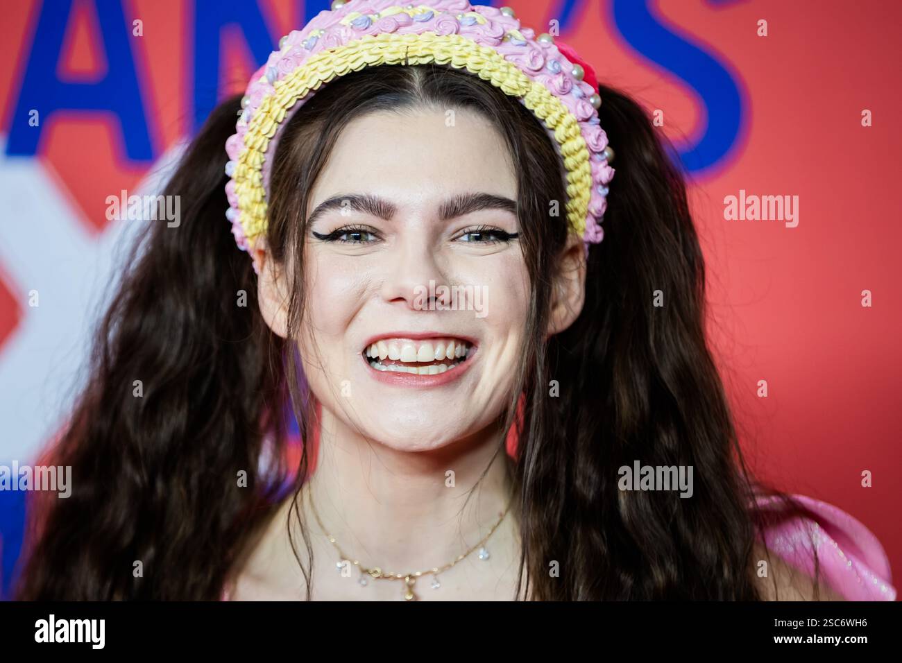 Berlin, Germany. 05th Feb, 2025. Klaudia Giez, model, comes to the Zoo ...