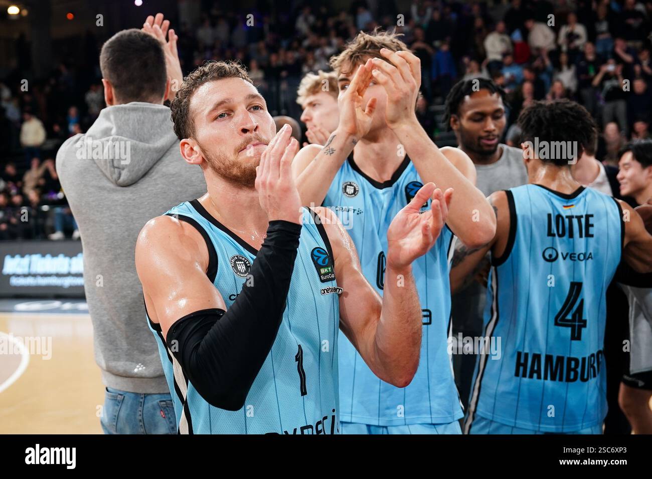 jubelt/Jubel nach Sieg/Spielende, Brae Ivey (Veolia Towers Hamburg, #01), GER, Veolia Towers ...