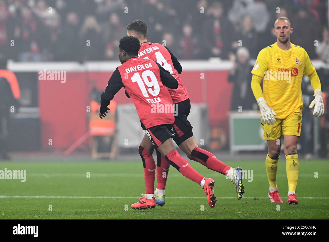Leverkusen, Germany. 05th Feb, 2025. Soccer, DFB Cup, Bayer 04 Leverkusen - 1 FC Köln, quarter ...