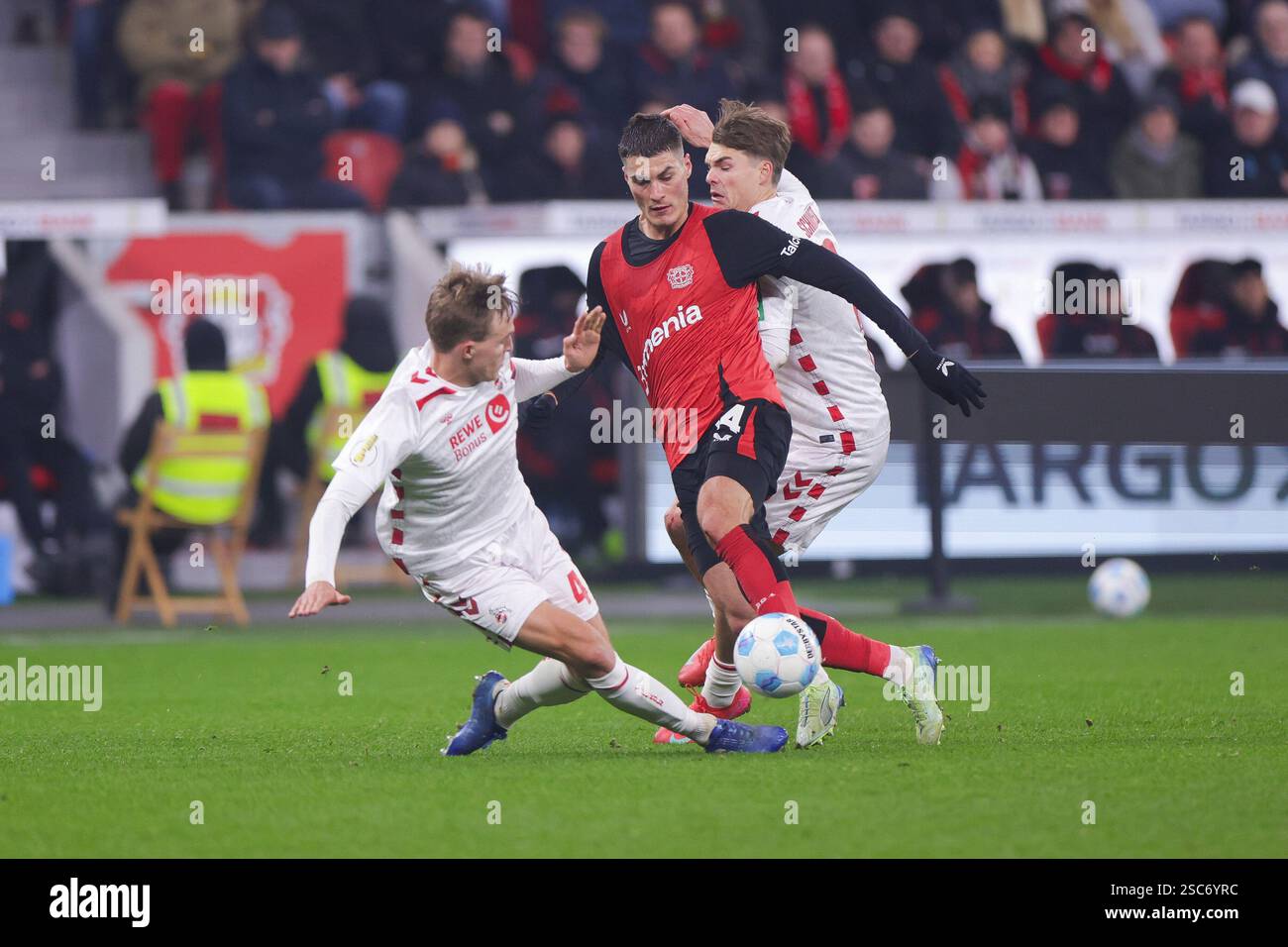 Leverkusen, Deutschland. 05th Feb, 2025. 05.02.2025, Viertelfinale im DFB-Pokal zwischen Bayer ...