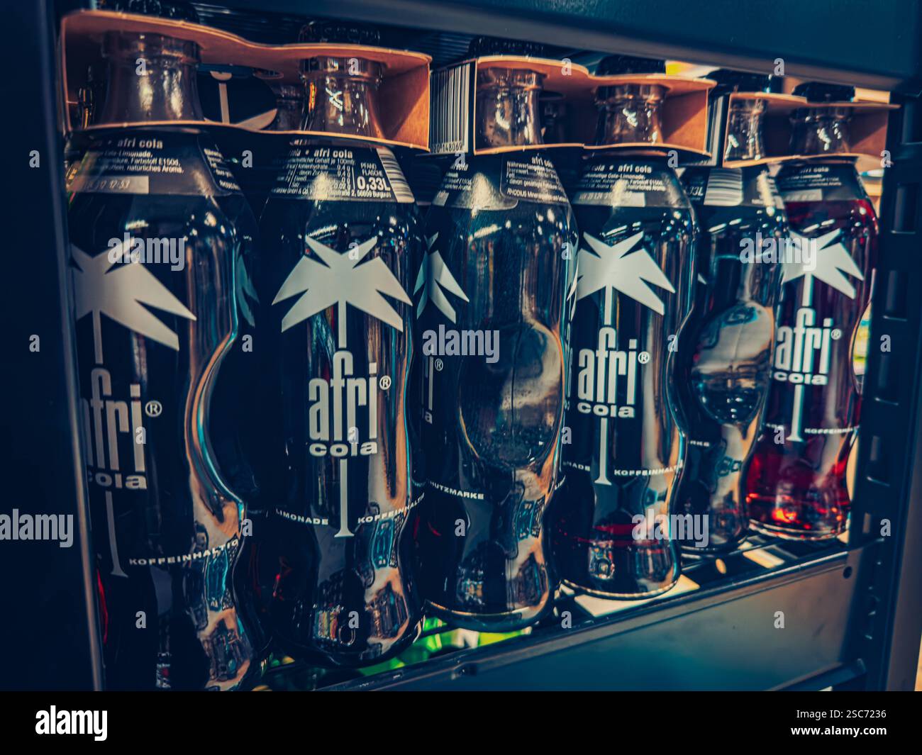 Deutschland, Europa, Supermarkt, Getränkeregal, afri cola, Kultmarke ...