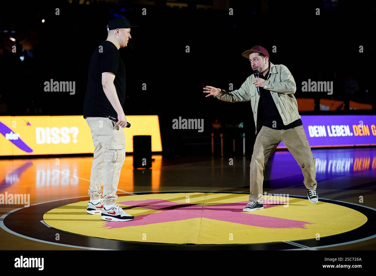 Hamburg, Deutschland. 05th Feb, 2025. MC Strahlemann und Delio im Rap ...