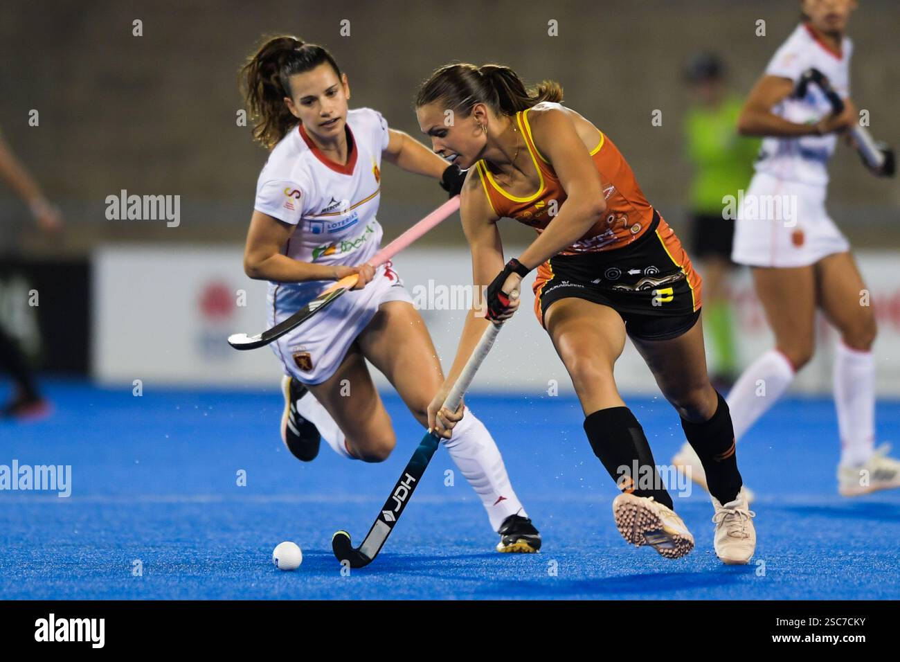 Sydney Olympic Park, Australia. 05th Feb, 2025. Lucia Jimenez (L) of ...