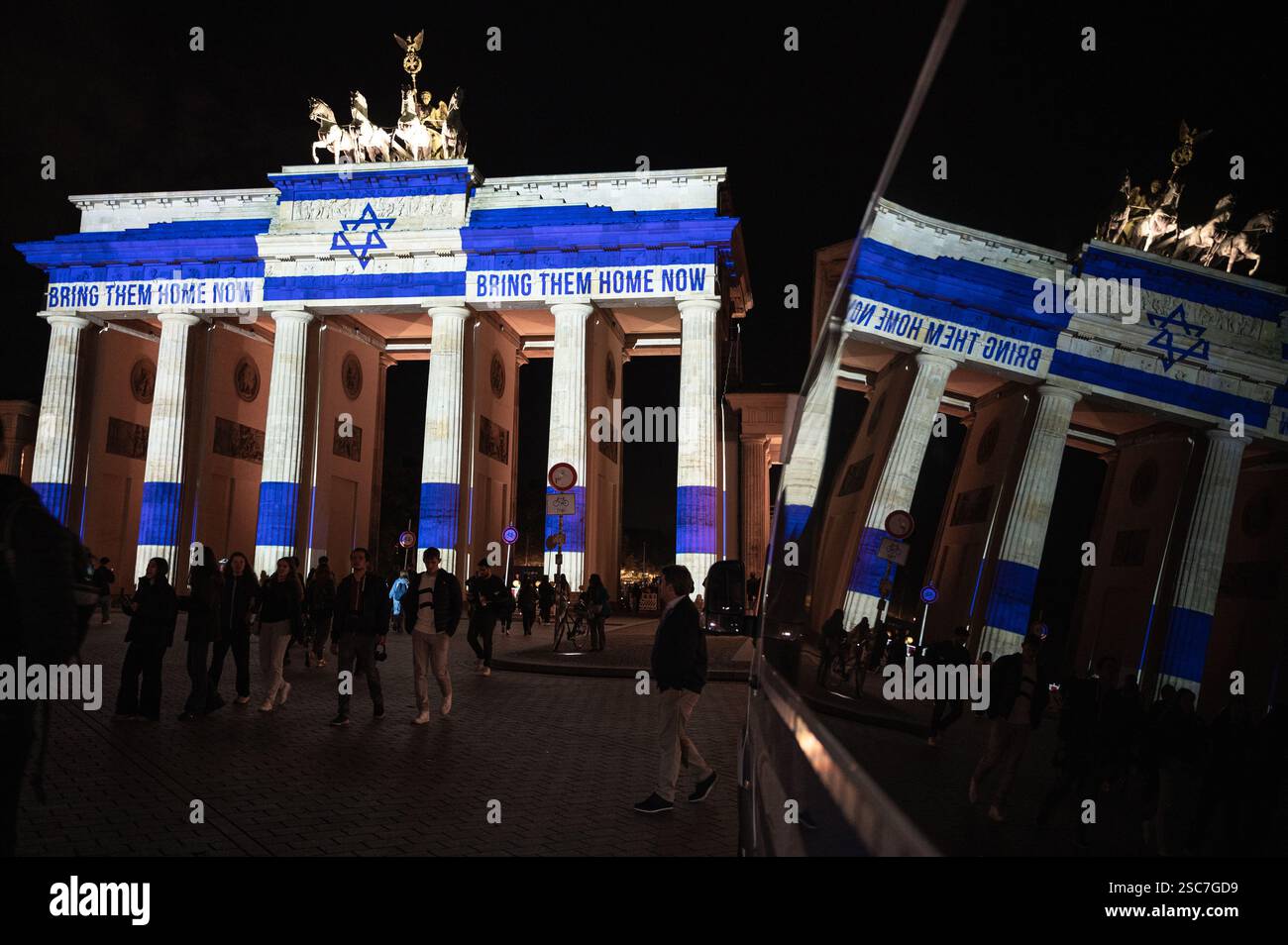 07.10.2024, Germany, Berlin, Berlin - As a symbolic expression of ...