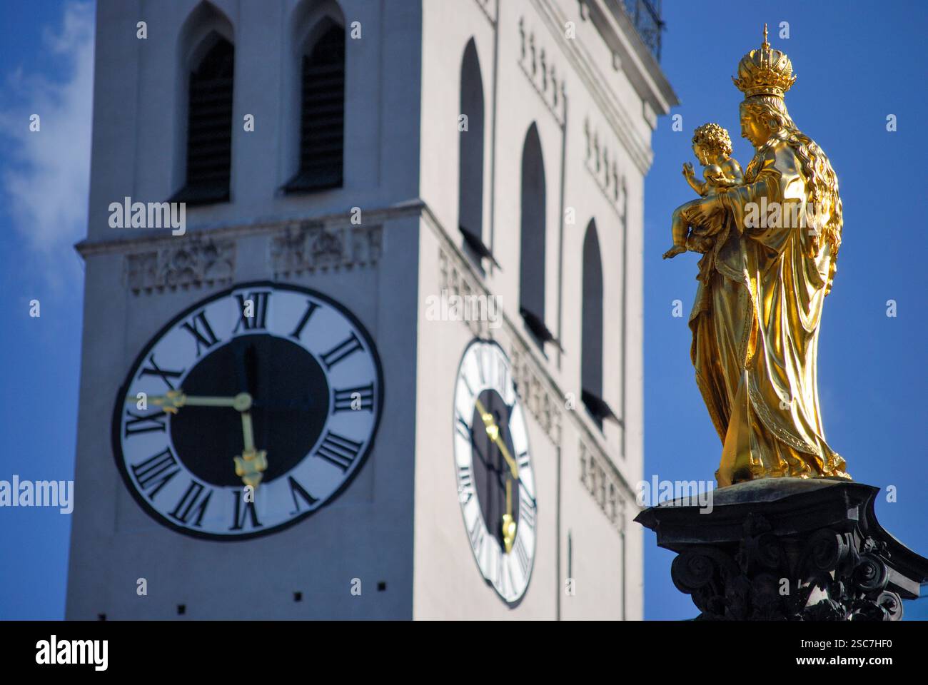 Statue of Mary, Marienplatz, Munich, Germany Stock Photo - Alamy