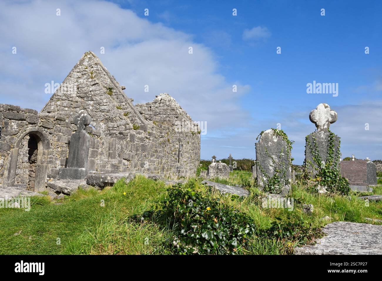 graveyard of the ruined complex of churches Na Seacht dTeampaill (the ...
