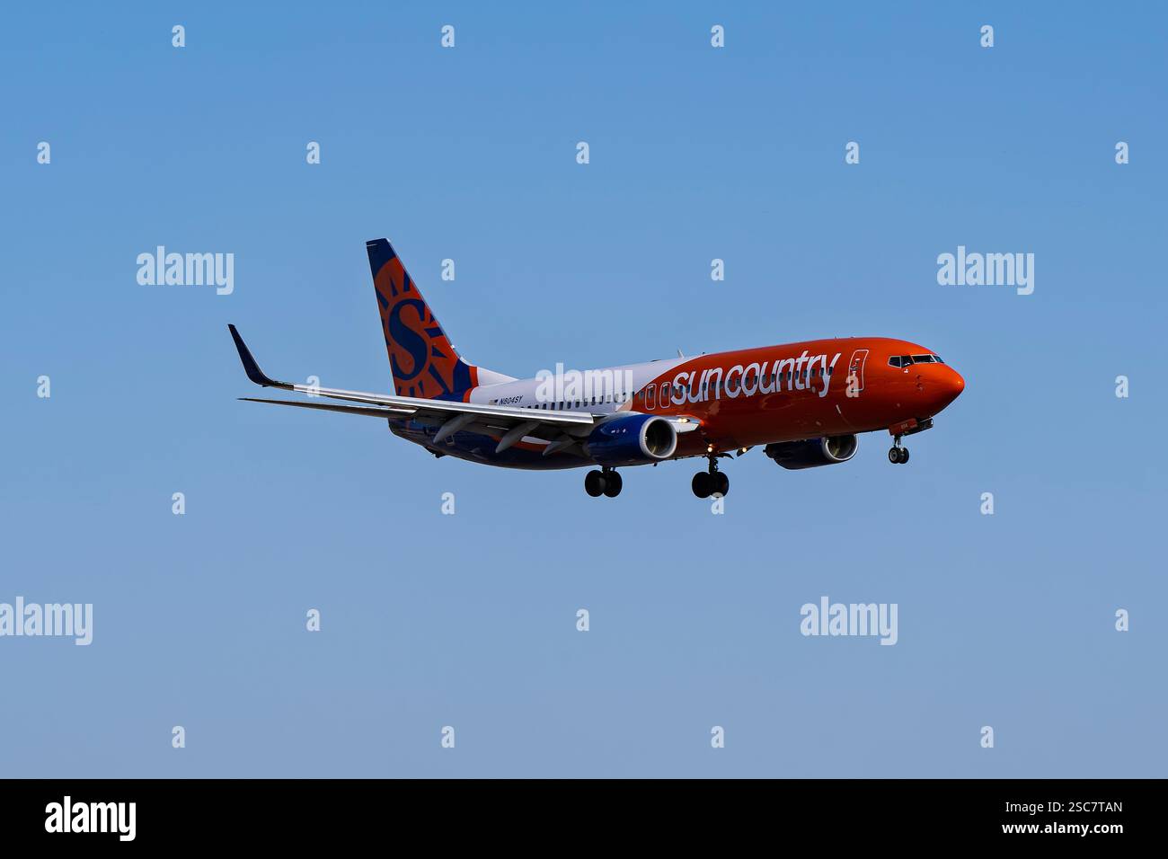 Sky Harbor International Airport 5-4-2024 Phoenix, AZ USA Sun Country ...