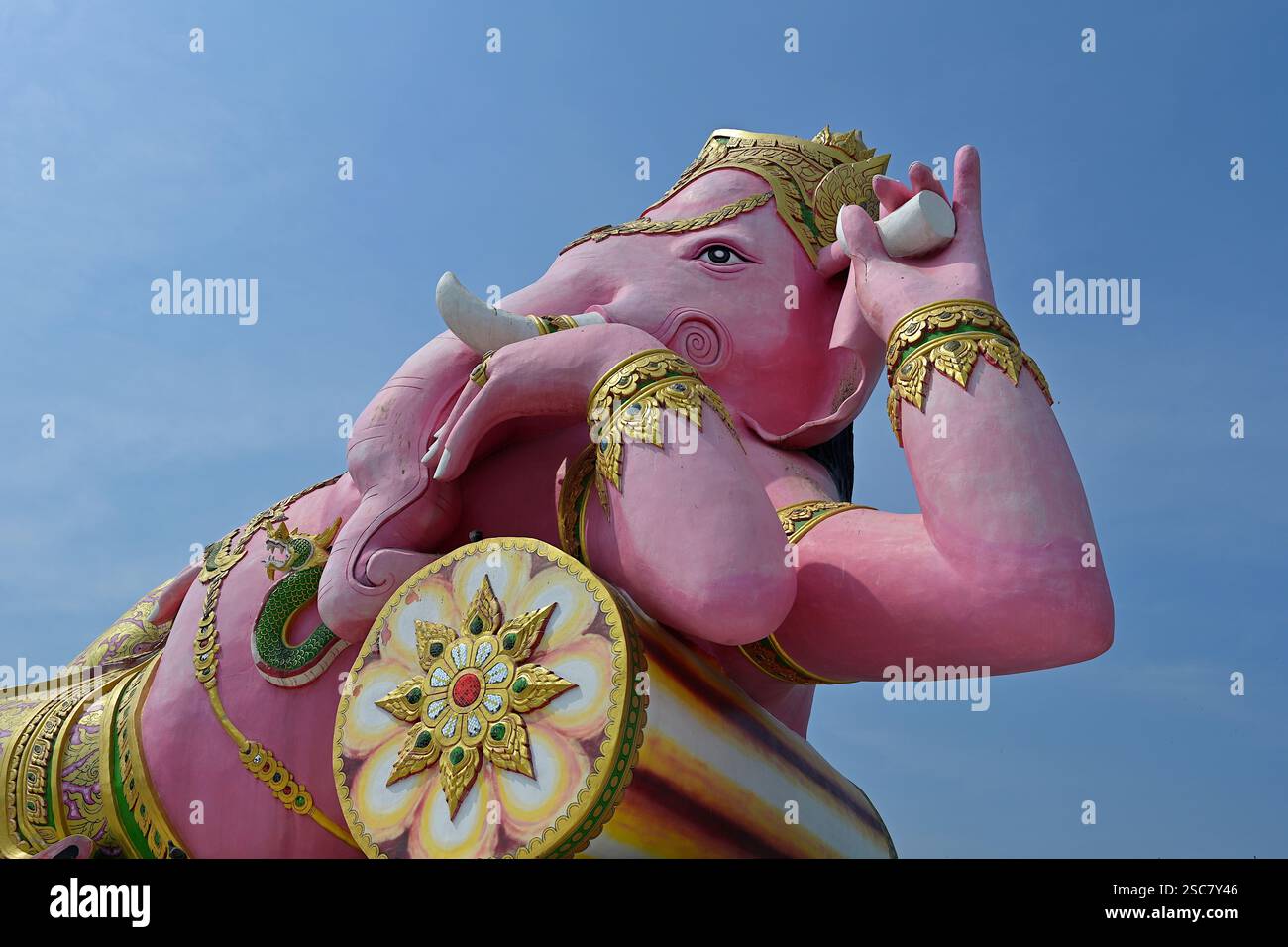 Close-up of statue of Hindu deity Ganesha at Wat Saman Ratanaram ...