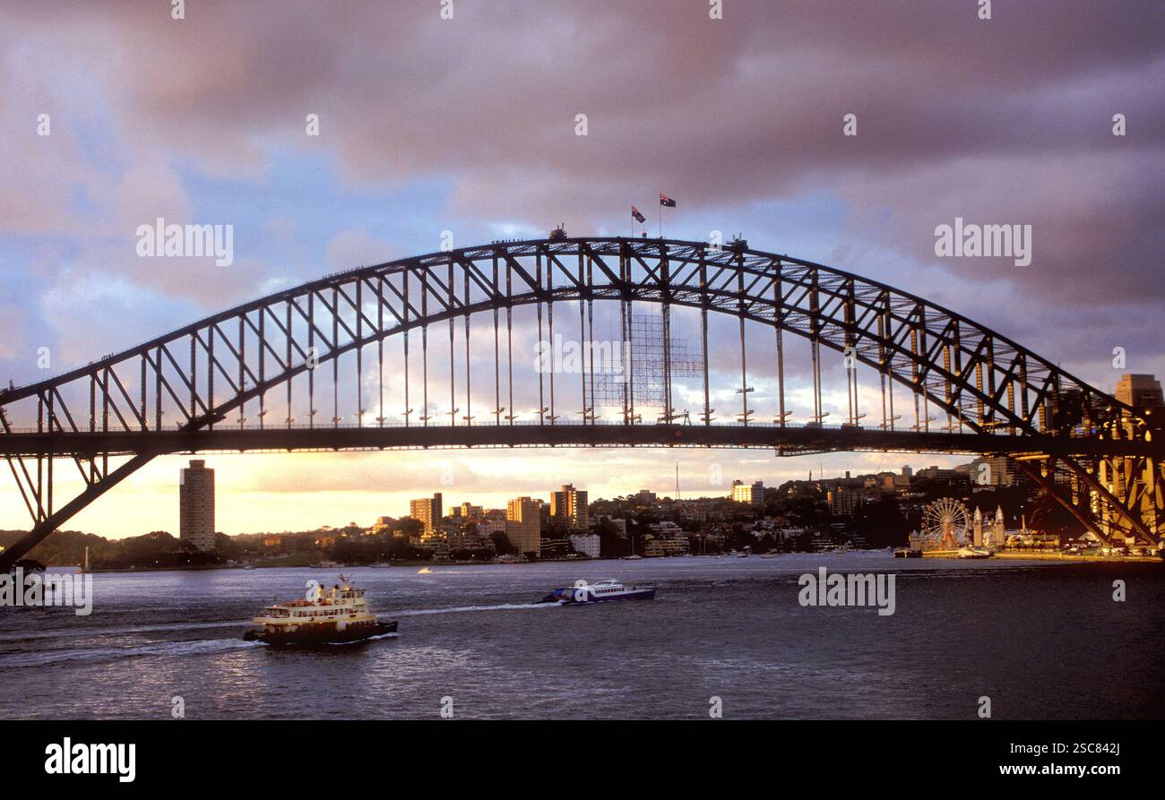Sydney Harbour Bridge, Sydney, Australia, 2002 Stock Photo - Alamy