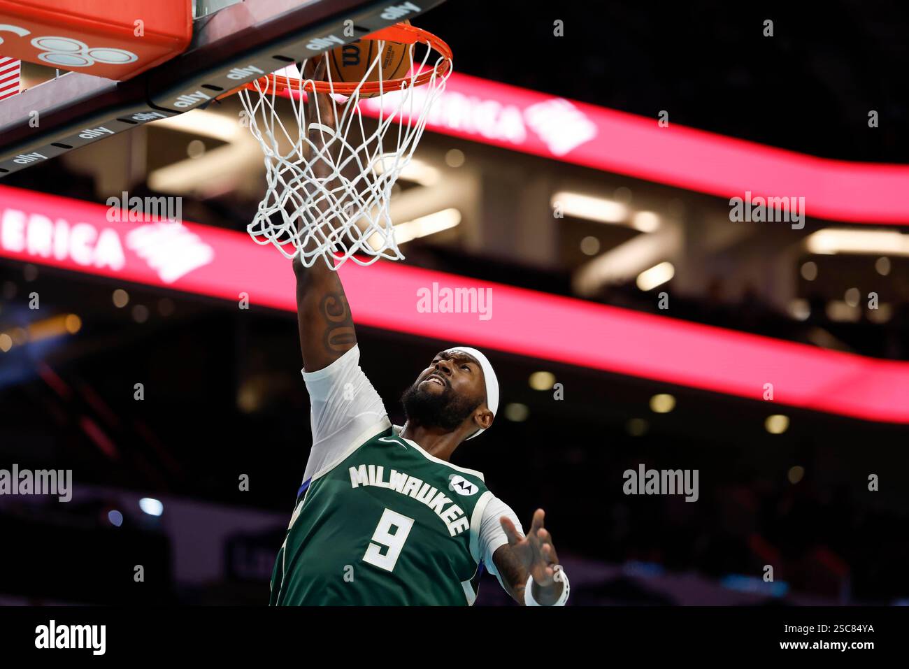 Milwaukee Bucks forward Bobby Portis Jr. drives to the basket during ...