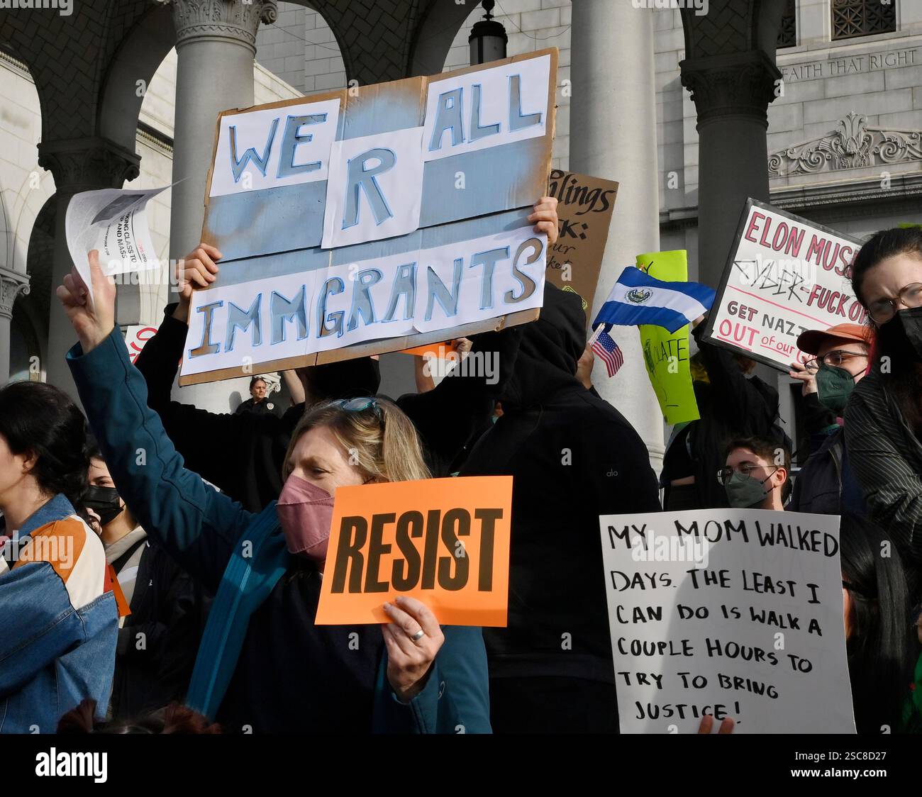 Los Angeles, United States. 05th Feb, 2025. Hundreds protest the Trump ...