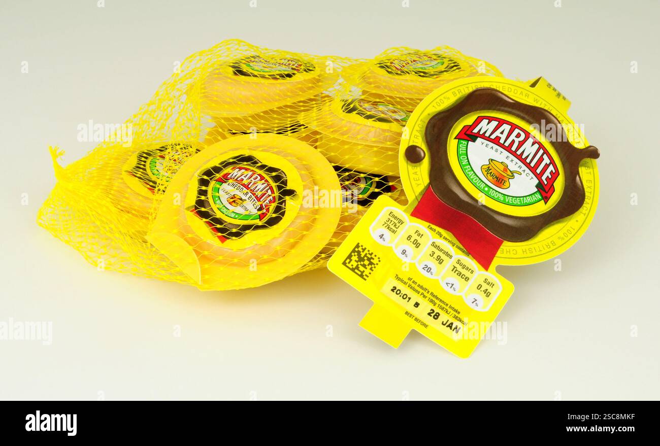 Marmite yeast extract flavour cheddar cheese bites in 20g individual ...