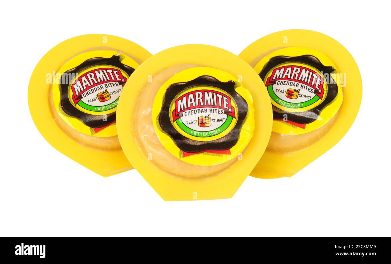 Marmite yeast extract flavour cheddar cheese bites in 20g individual ...