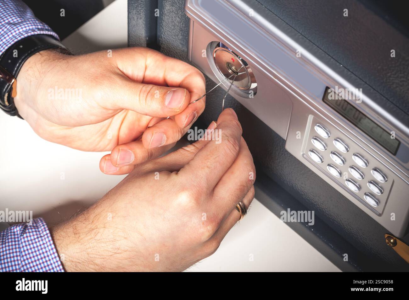 Security Breach - Safe Picking Concept Stock Photo - Alamy