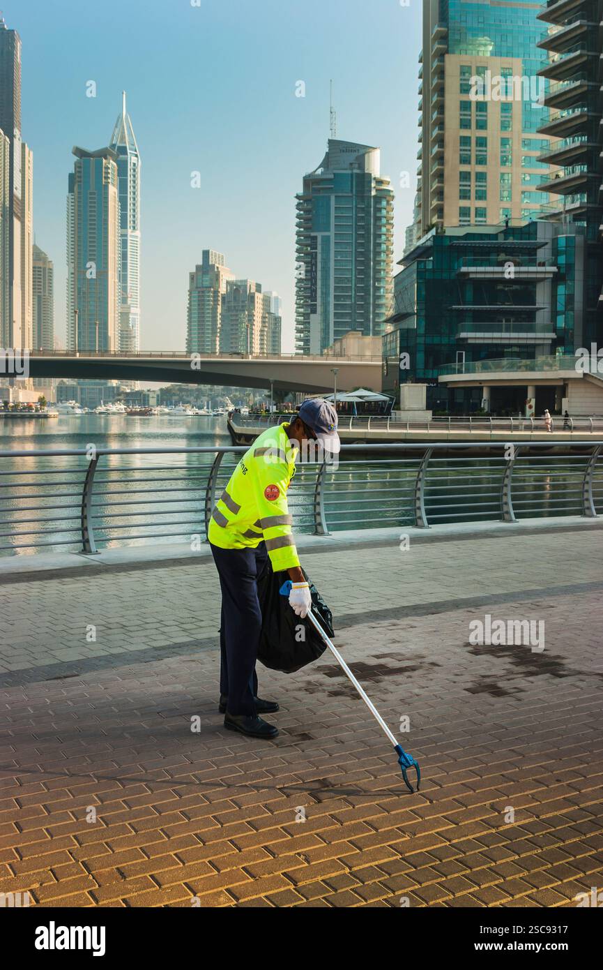 Urban asphalt road dubai hi-res stock photography and images - Alamy