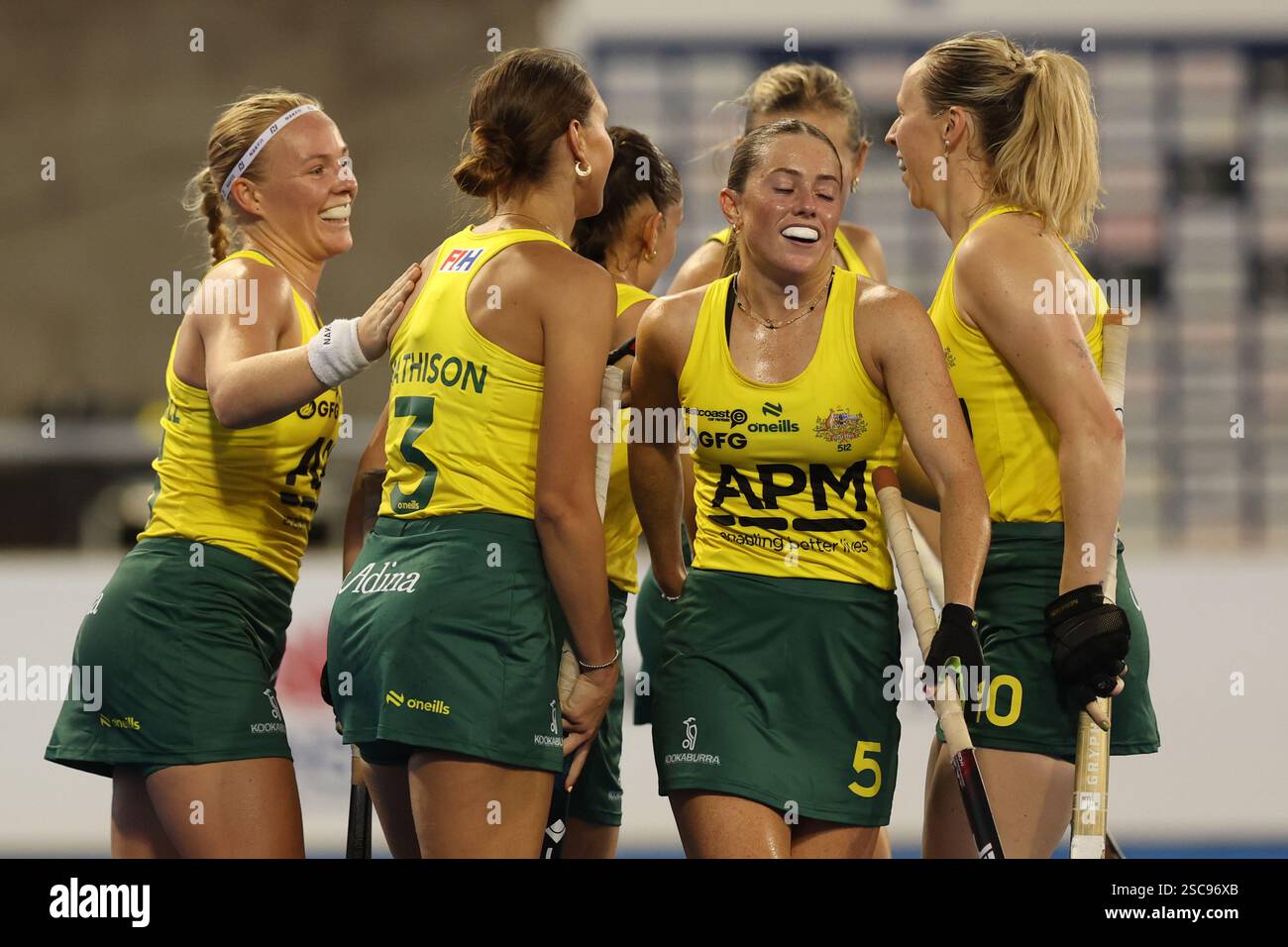 Sydney, Australia. 06th Feb, 2025. Courtney Schonell of Australia (L ...