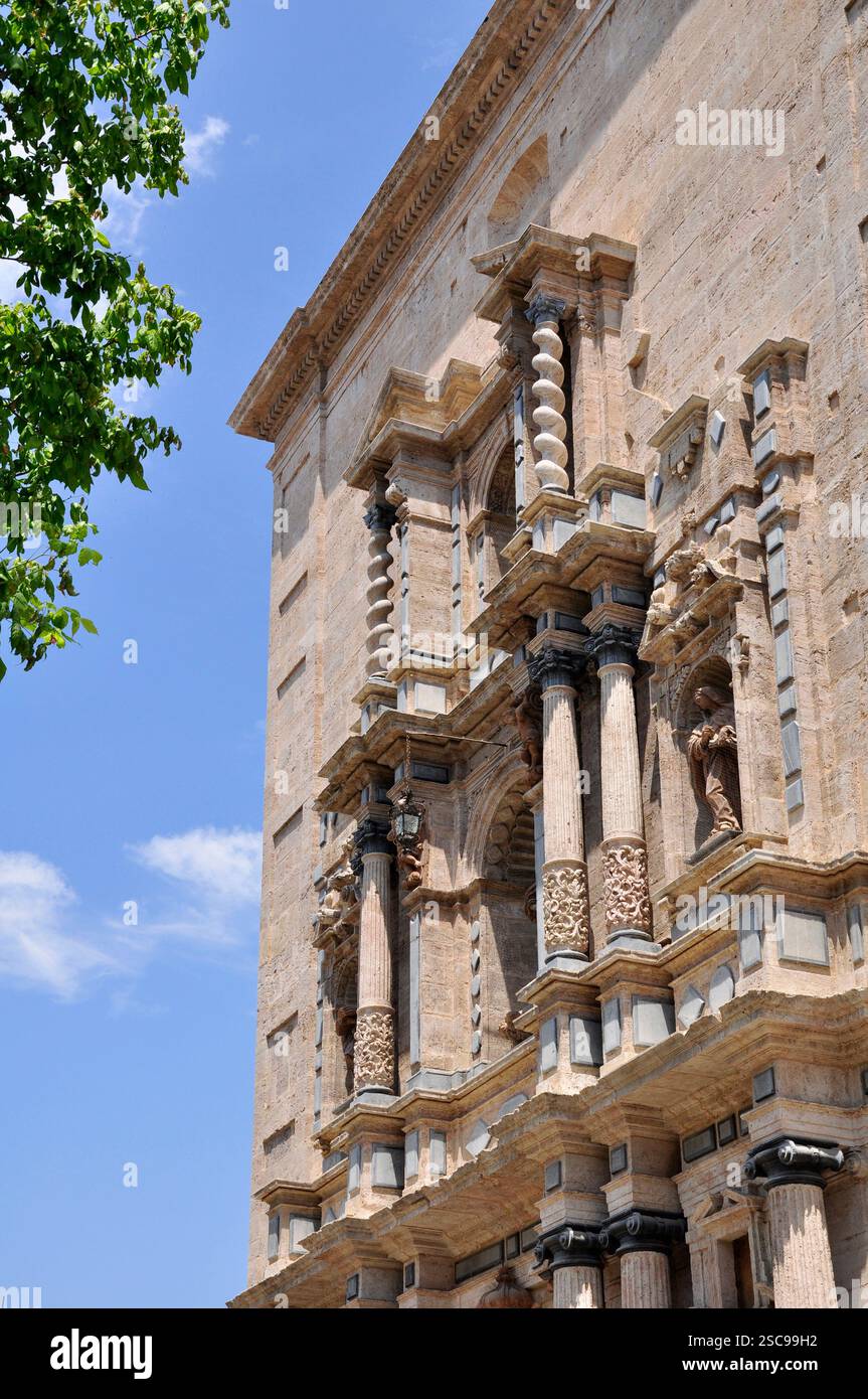 Iglesia de la santisima cruz hi-res stock photography and images - Alamy