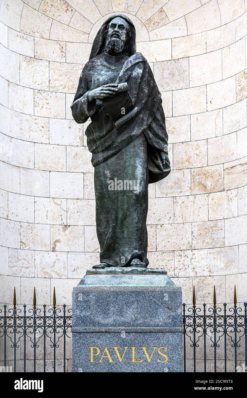 Saint paul the apostle hi-res stock photography and images - Alamy