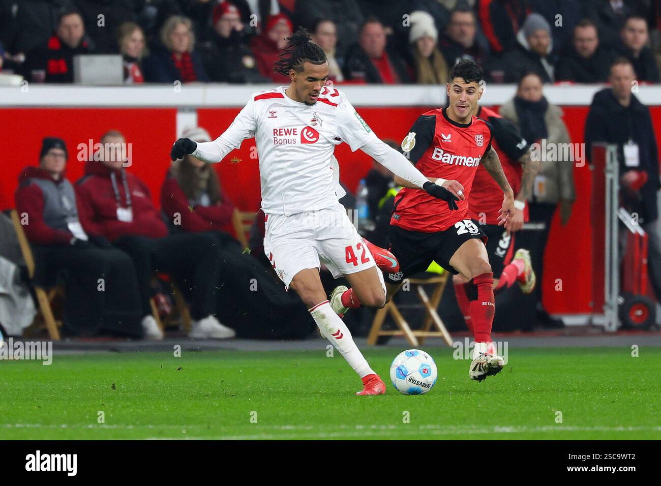 Leverkusen, Deutschland. 05th Feb, 2025. DFB-Pokal-Viertelfinale: Bayer 04 Leverkusen - 1. FC ...