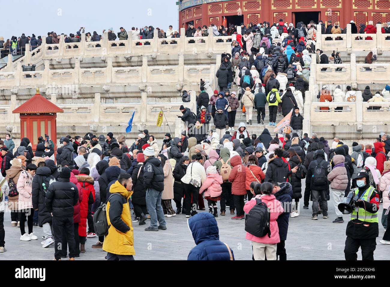 Tourists visit Tiantan Park during the Spring Festival holidays ...