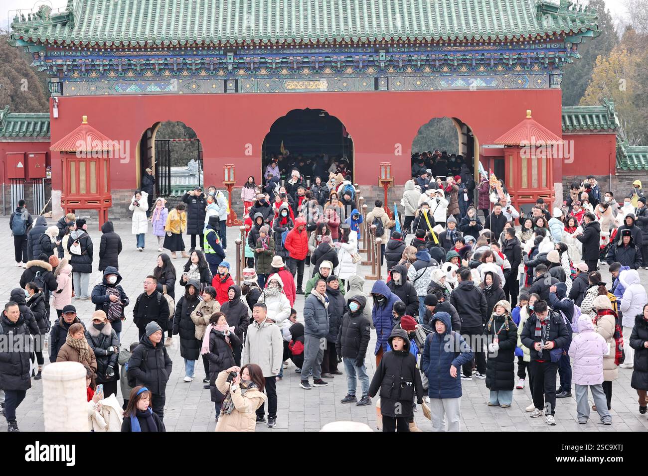 Tourists visit Tiantan Park during the Spring Festival holidays ...
