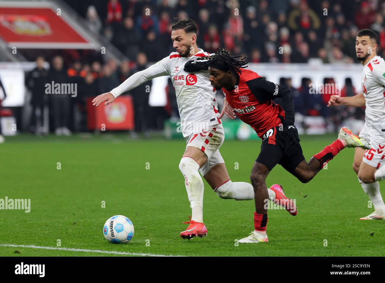 Leverkusen, Deutschland. 05th Feb, 2025. DFB-Pokal-Viertelfinale: Bayer 04 Leverkusen - 1. FC ...